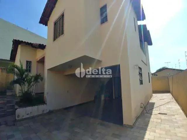 Casa / Sobrado para Venda em Uberlândia/MG Tibery 7 Quartos