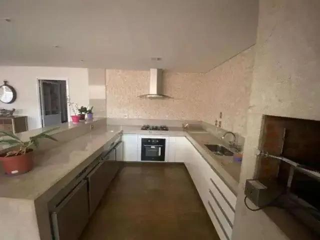 Casa / Sobrado para Venda em Uberlândia/MG Tubalina 4 Quartos