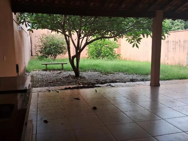 Casa / Sobrado para Venda em Uberlândia/MG Umuarama 3 Quartos