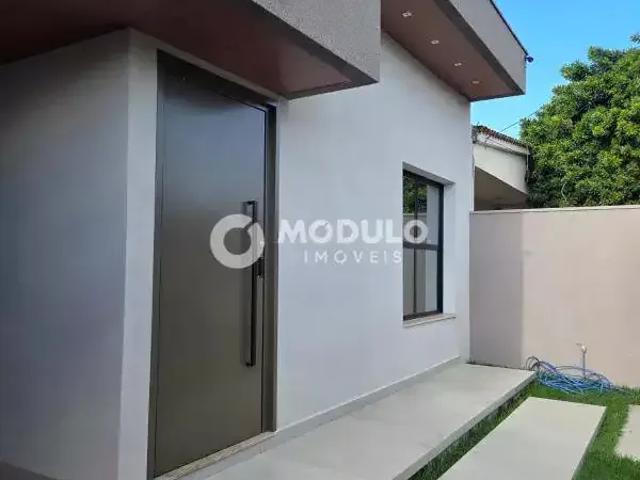 Casa / Sobrado para Venda em Uberlândia/MG Umuarama 3 Quartos