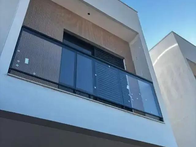 Casa / Sobrado para Venda em Uberlândia/MG Vida Nova 2 Quartos