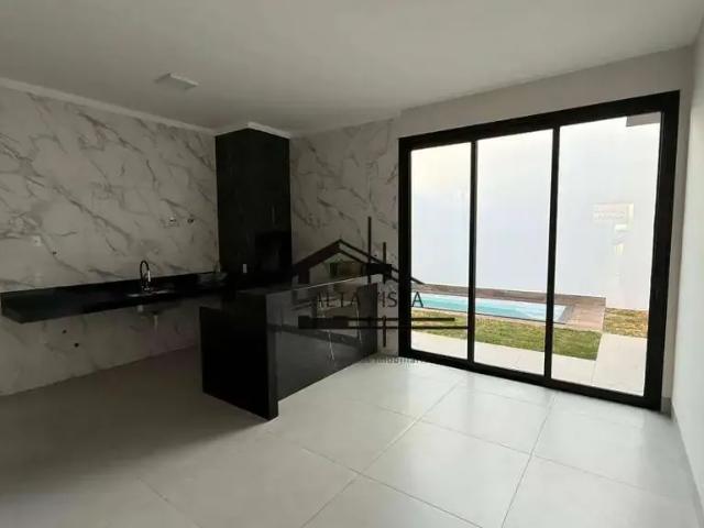 Casa / Sobrado para Venda em Uberlândia/MG Vida Nova 3 Quartos