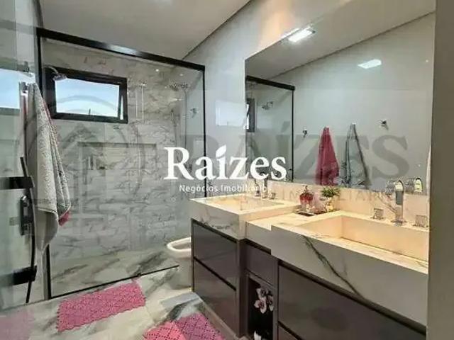 Casa / Sobrado para Venda em Uberlândia/MG Vida Nova 3 Quartos