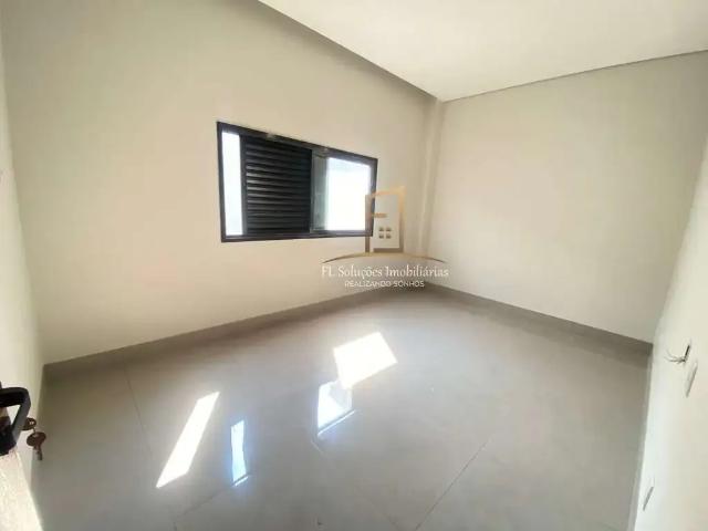 Casa / Sobrado para Venda em Uberlândia/MG Vida Nova 3 Quartos