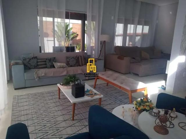Casa / Sobrado para Venda em Uberlândia/MG Vida Nova 4 Quartos