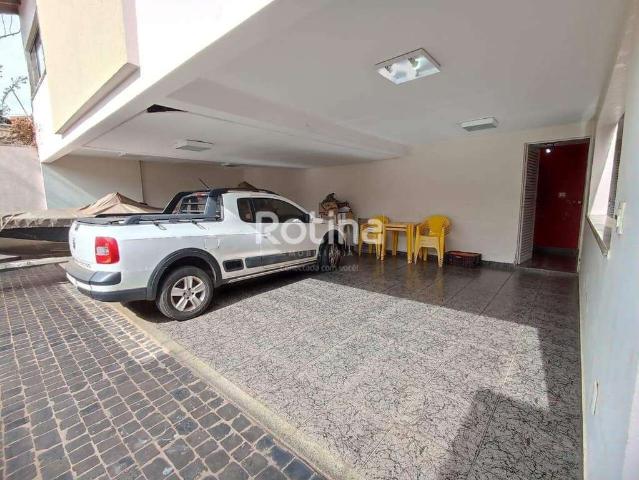 Casa / Sobrado para Venda em Uberlândia/MG Vigilato Pereira 4 Quartos