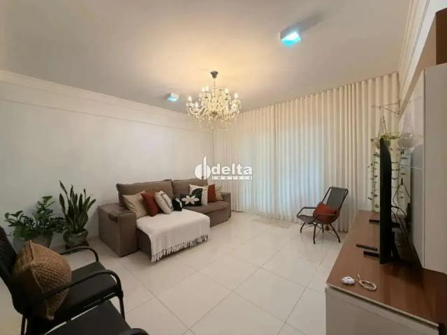 Casa / Sobrado para Venda em Uberlândia/MG Vigilato Pereira 4 Quartos
