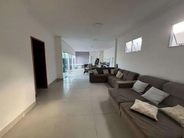 Casa / Sobrado para Venda em Uberlândia/MG Vigilato Pereira 5 Quartos