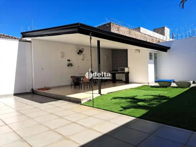 Casa / Sobrado para Venda em Uberlândia/MG Vigilato Pereira 3 Quartos