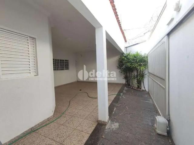 Casa / Sobrado para Venda em Uberlândia/MG Vigilato Pereira 3 Quartos