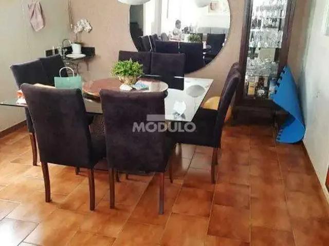 Casa / Sobrado para Venda em Uberlândia/MG Vigilato Pereira 3 Quartos