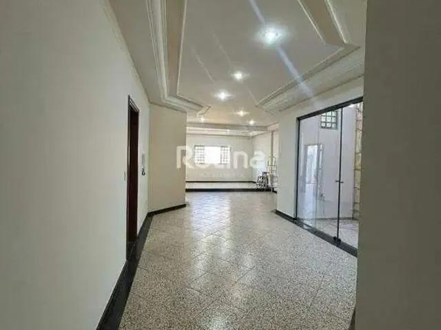 Casa / Sobrado para Venda em Uberlândia/MG Vigilato Pereira 3 Quartos