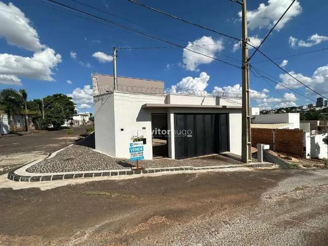 Casa / Sobrado para Venda em Uberlândia/MG Vigilato Pereira 3 Quartos
