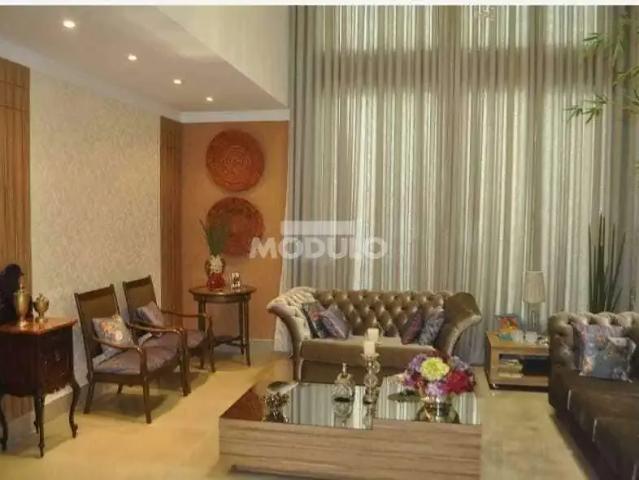 Casa / Sobrado para Venda em Uberlândia/MG Vigilato Pereira 3 Quartos