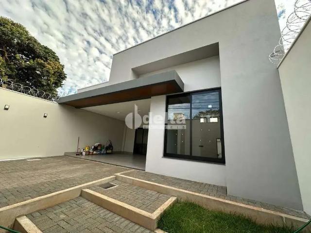 Casa / Sobrado para Venda em Uberlândia/MG Vigilato Pereira 3 Quartos