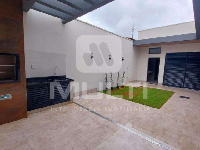 Casa / Sobrado para Venda em Uberlândia/MG Vila Póvoa 3 Quartos
