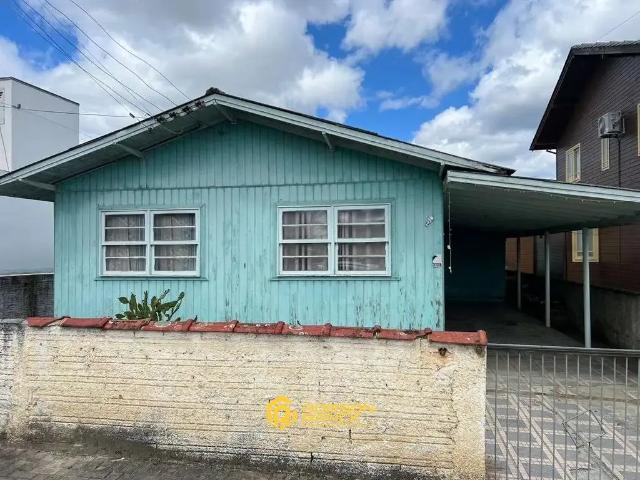 Casa / Sobrado para Venda em Urubici/SC Centro 4 Quartos
