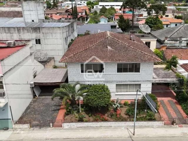 Casa / Sobrado para Venda em Urubici/SC Centro 8 Quartos