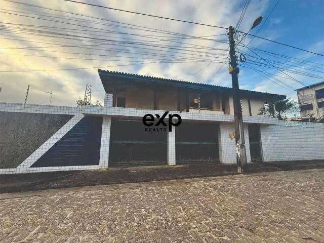Casa / Sobrado para Venda em Valença/BA Graça 6 Quartos