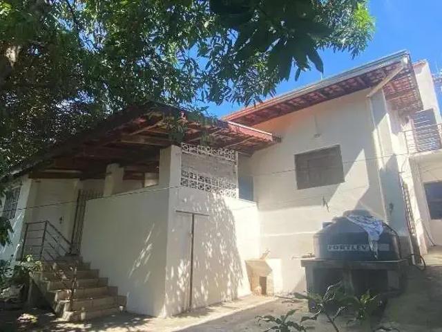 Casa / Sobrado para Venda em Valinhos/SP Ortizes 3 Quartos