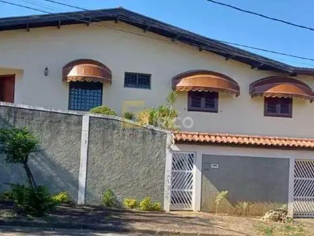 Casa / Sobrado para Venda em Valinhos/SP Castelo 3 Quartos