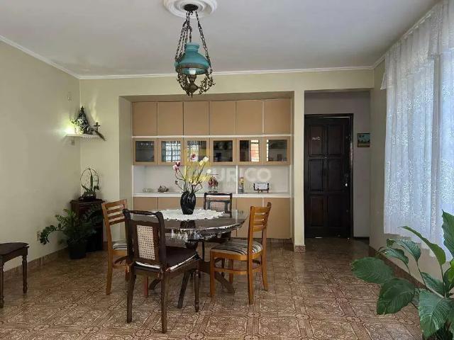 Casa / Sobrado para Venda em Valinhos/SP Castelo 5 Quartos