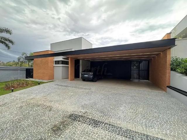 Casa / Sobrado para Venda em Valinhos/SP Centro 4 Quartos