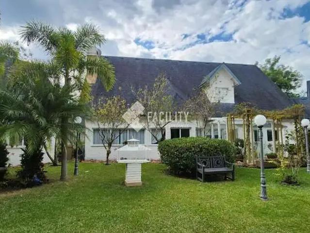 Casa / Sobrado para Venda em Valinhos/SP Centro 4 Quartos