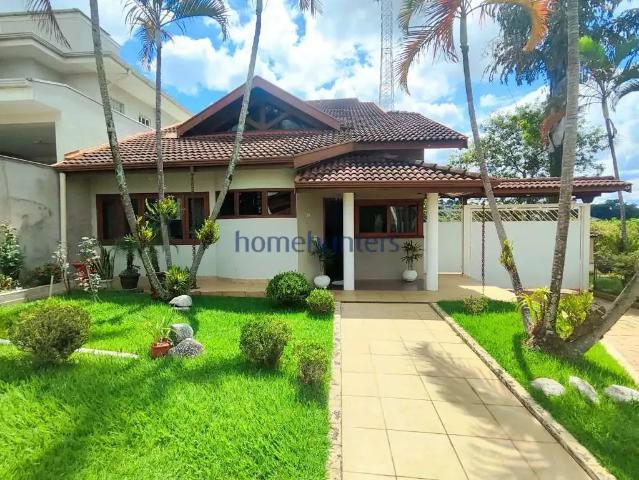 Casa / Sobrado para Venda em Valinhos/SP Chácaras Alpina 3 Quartos