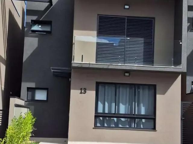 Casa / Sobrado para Venda em Valinhos/SP Chácaras Silvania 3 Quartos