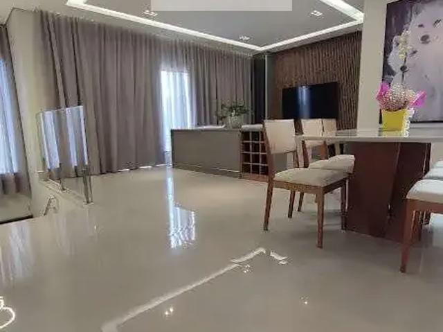 Casa / Sobrado para Venda em Valinhos/SP Colina dos Pinheiros 4 Quartos