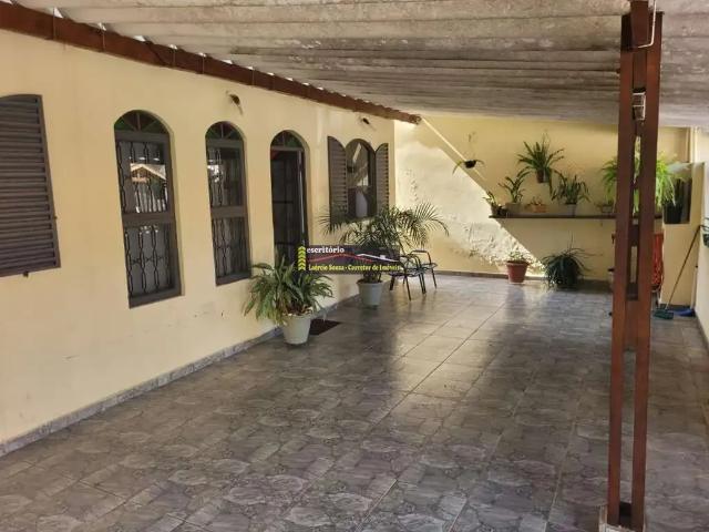 Casa / Sobrado para Venda em Valinhos/SP Jardim Bom Retiro 3 Quartos