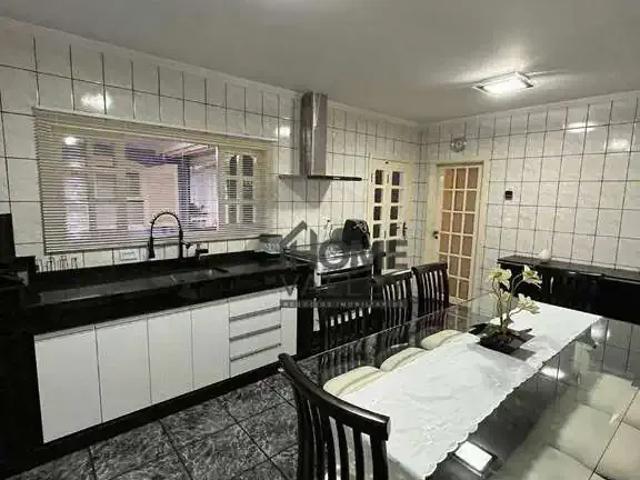 Casa / Sobrado para Venda em Valinhos/SP Jardim Centenário 3 Quartos