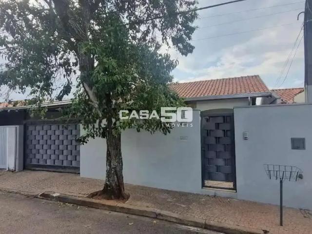 Casa / Sobrado para Venda em Valinhos/SP Jardim Novo Mundo 3 Quartos