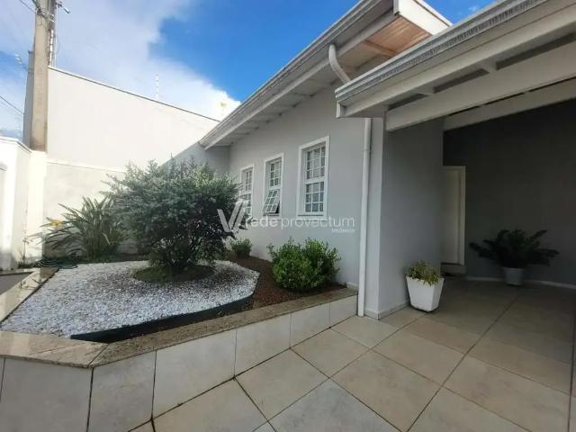 Casa / Sobrado para Venda em Valinhos/SP Jardim Recanto dos Pássaros II 3 Quartos