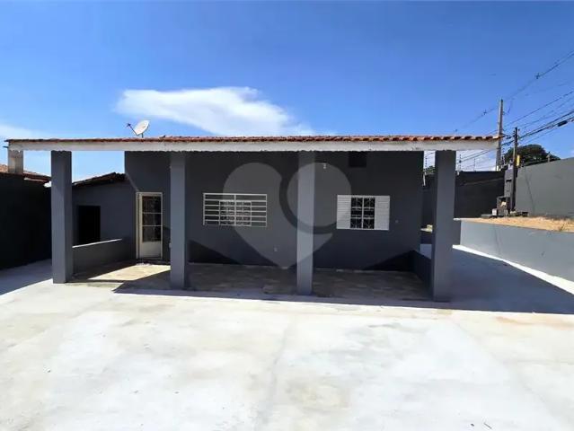 Casa / Sobrado para Venda em Valinhos/SP Jardim São Luiz 2 Quartos