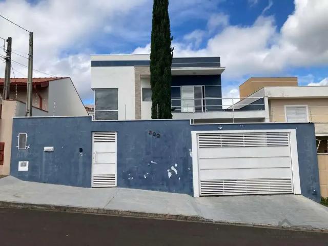 Casa / Sobrado para Venda em Valinhos/SP Jardim Santa Helena 3 Quartos
