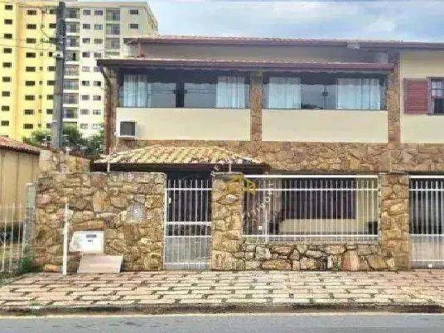 Casa / Sobrado para Venda em Valinhos/SP Jardim Santana 3 Quartos