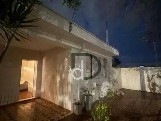 Casa / Sobrado para Venda em Valinhos/SP Jardim Santo Antônio 3 Quartos