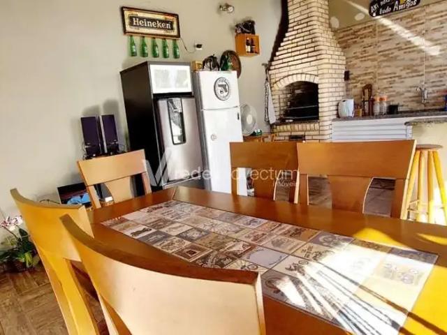 Casa / Sobrado para Venda em Valinhos/SP Loteamento Residencial Ana Carolina 4 Quartos