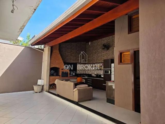 Casa / Sobrado para Venda em Valinhos/SP Loteamento Residencial Santa Gertrudes 4 Quartos