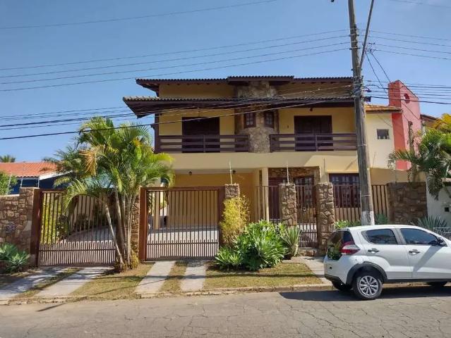 Casa / Sobrado para Venda em Valinhos/SP Parque Terranova 4 Quartos