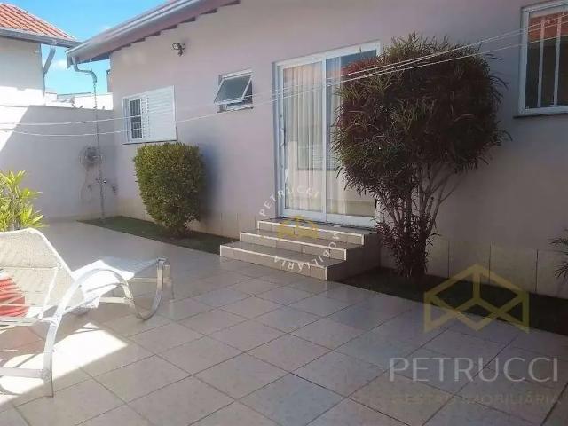Casa / Sobrado para Venda em Valinhos/SP Parque Cecap 3 Quartos