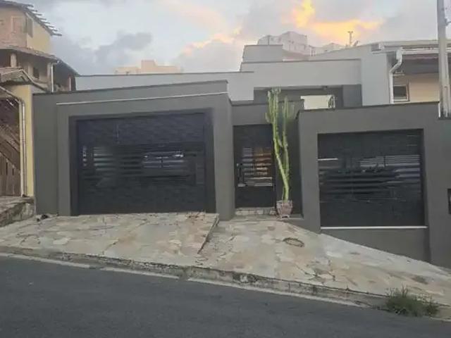 Casa / Sobrado para Venda em Valinhos/SP Parque Cecap 3 Quartos