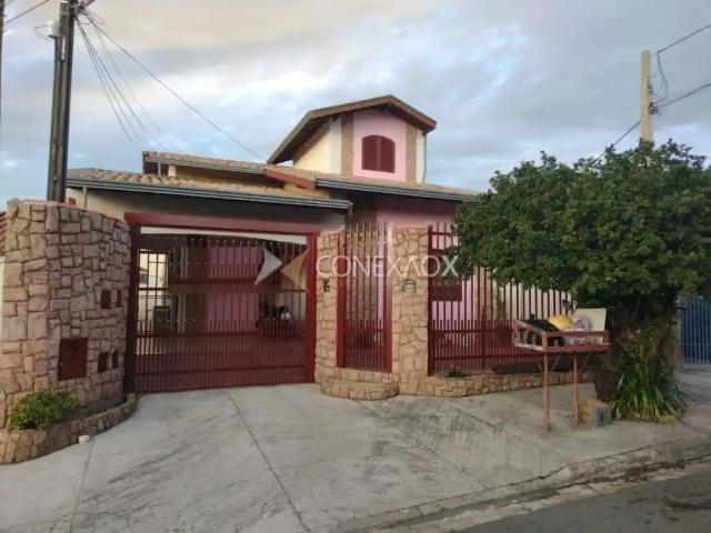 Casa / Sobrado para Venda em Valinhos/SP Parque das Colinas 5 Quartos