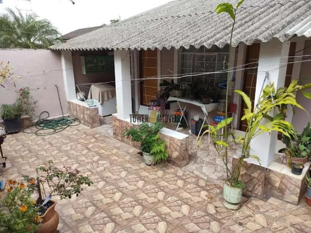 Casa / Sobrado para Venda em Valinhos/SP Parque das Colinas 3 Quartos