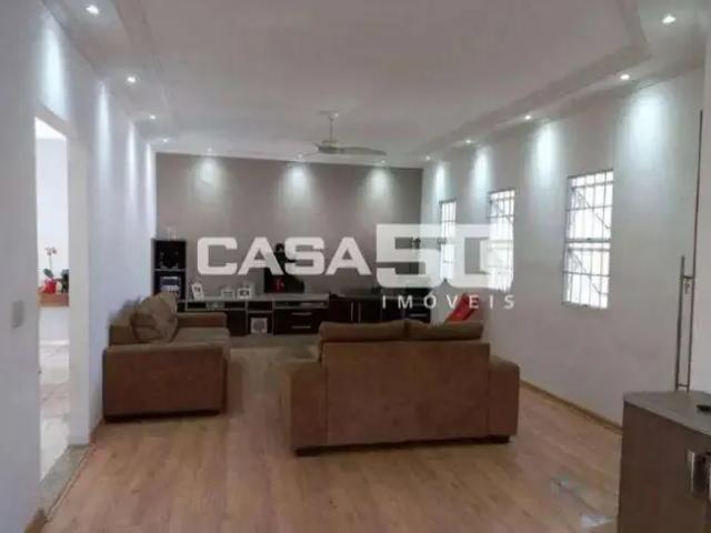 Casa / Sobrado para Venda em Valinhos/SP Residencial Nova Era 3 Quartos
