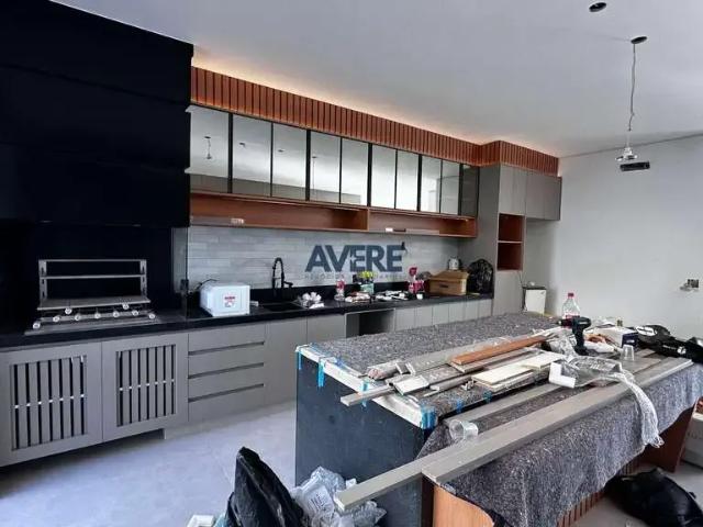 Casa / Sobrado para Venda em Valinhos/SP Roncáglia 3 Quartos