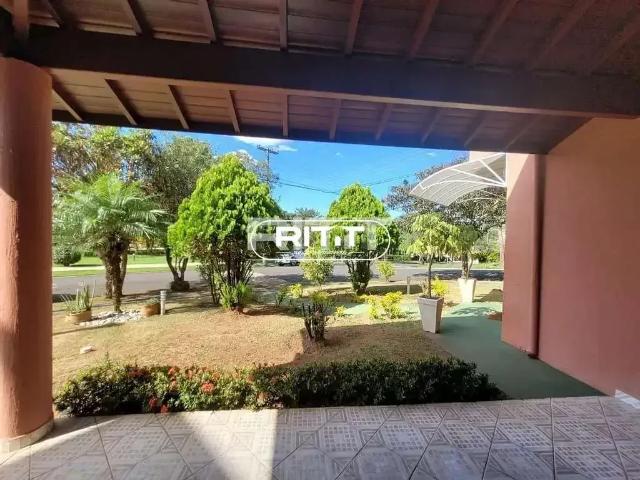 Casa / Sobrado para Venda em Valinhos/SP Santa Cruz 4 Quartos