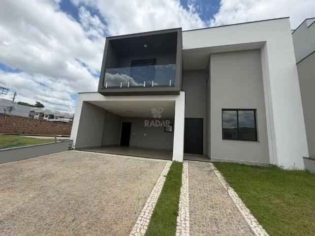 Casa / Sobrado para Venda em Valinhos/SP Vila Capuava 3 Quartos